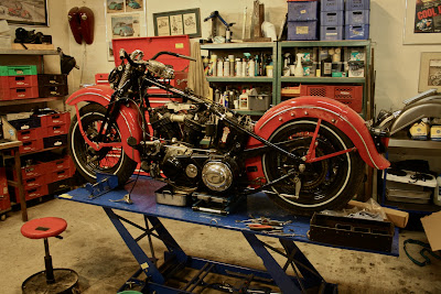 JAMESVILLE MOTORCYCLES: KNUCKLEHEAD FULL DRESSER TO BOBBER