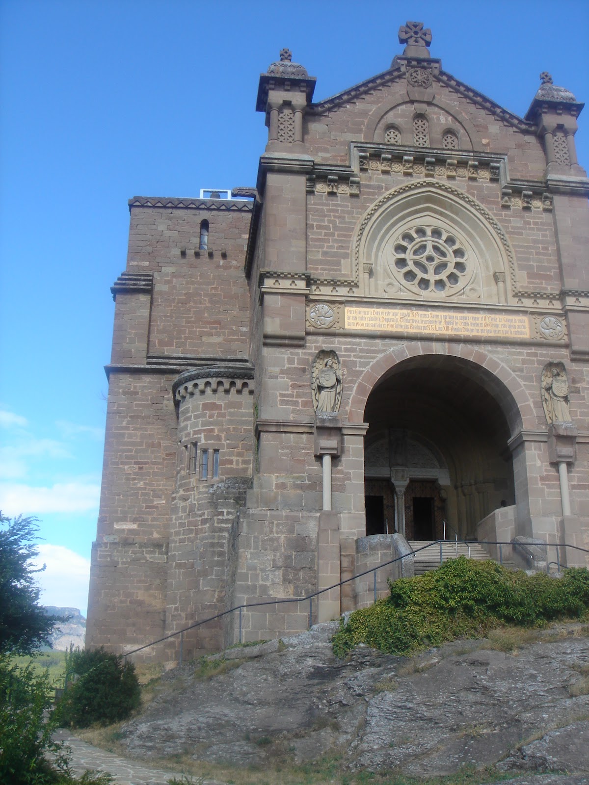 Historia y Genealogía: Castillo de Javier. Navarra