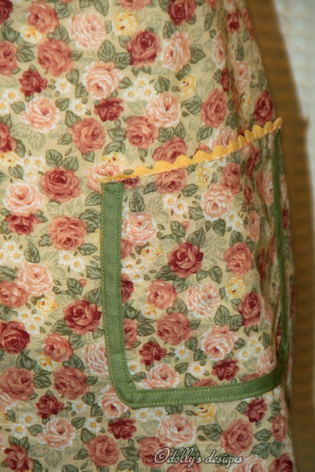 dolly's designs: Shop Coupon Codes & 2 New Aprons