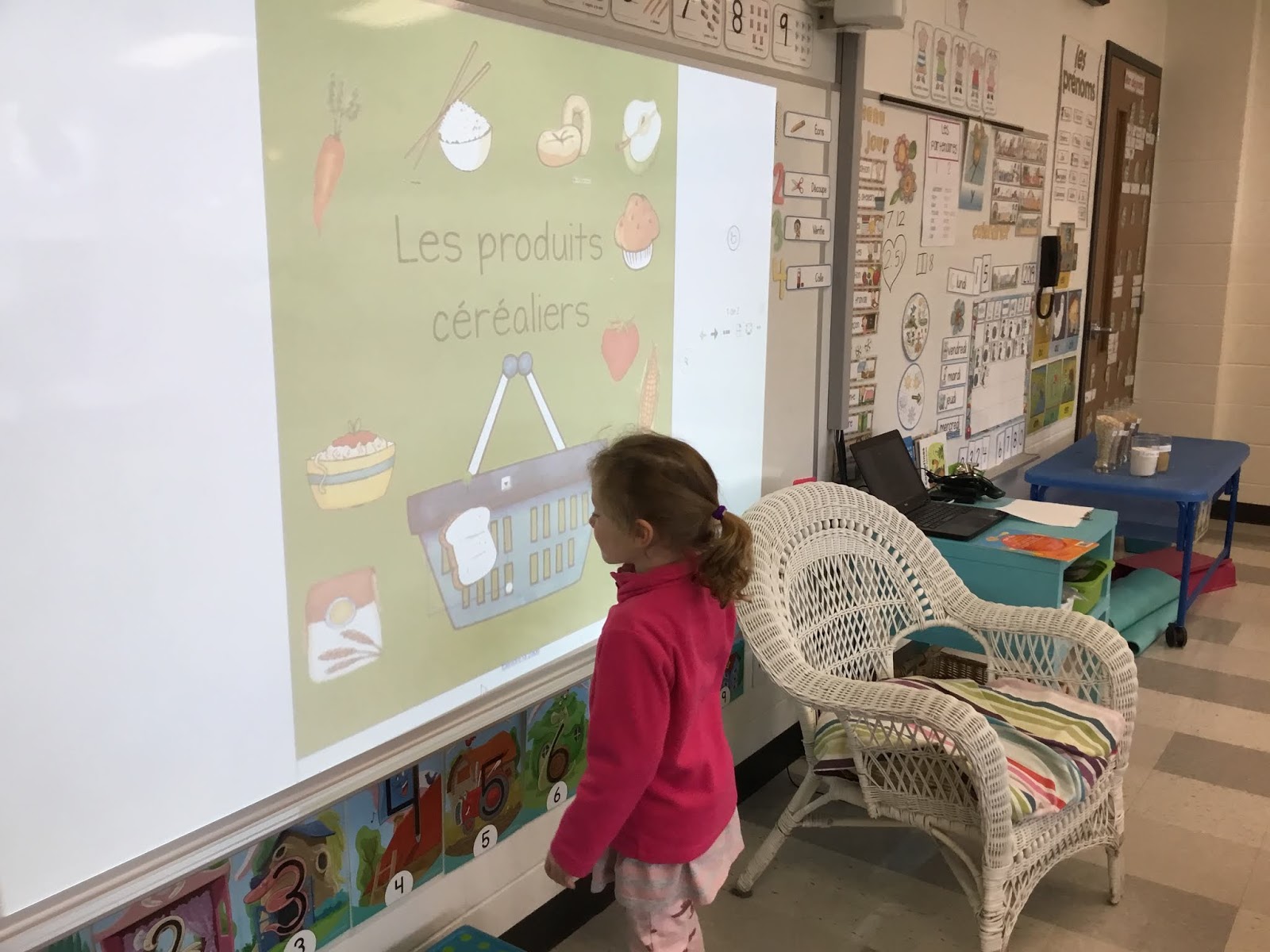 La maternelle de Francesca: Nous découvrons les grains entiers!