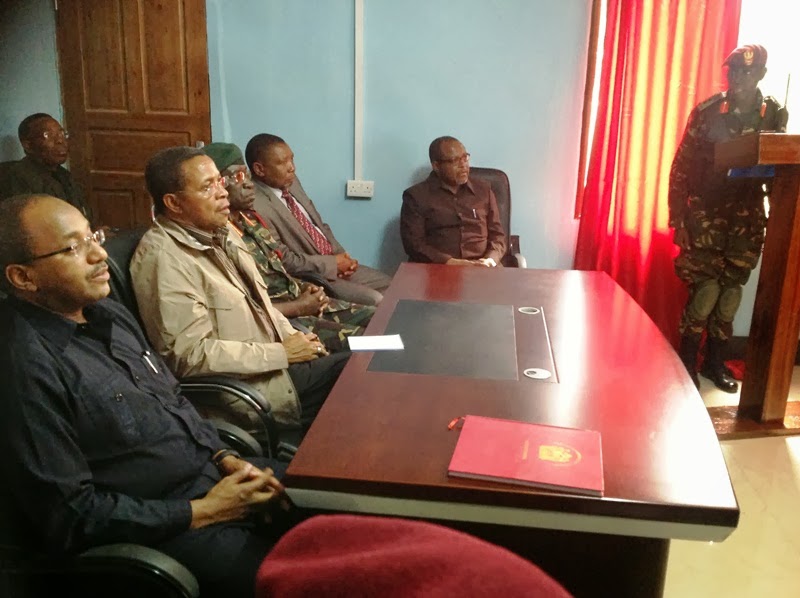 MATUKIO @ MICHUZI BLOG: RAIS KIKWETE ATEMBELEA VIKOSI VYA JWTZ VYA ...