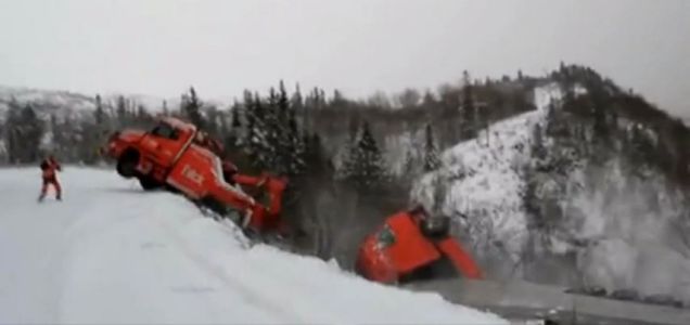 Great Pictures: Tow Truck Falls Off A Cliff In Northern Norway