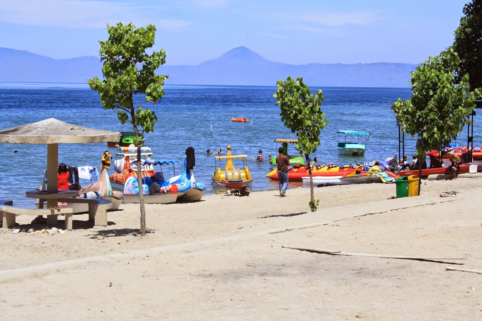 Wisata Pantai Pasir Putih Parbaba Samosir Yang Menakjubkan ~ Tempat ...