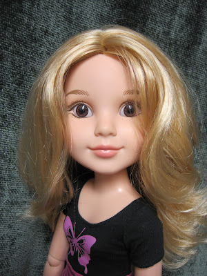 Never Grow Up: A Mom's Guide to Dolls and More: BFC Ink Doll Review ...