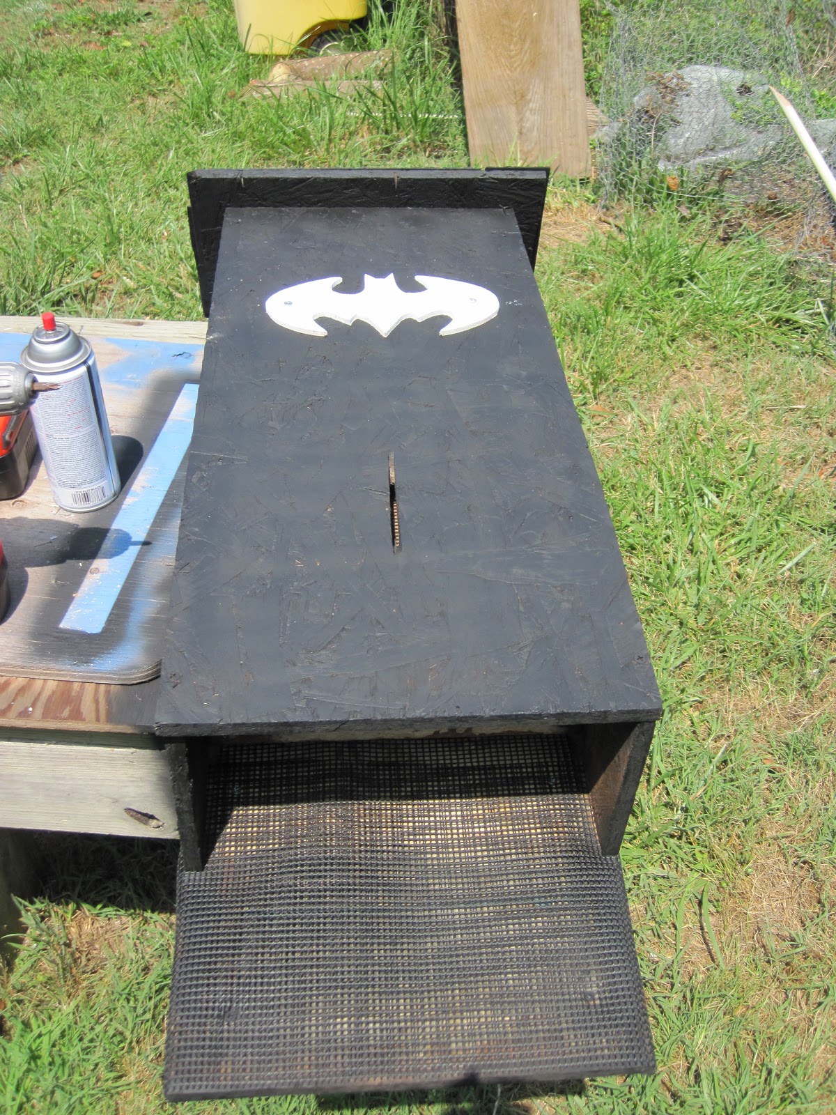 Snuggle Acres: Adding a Bat House to our Yard