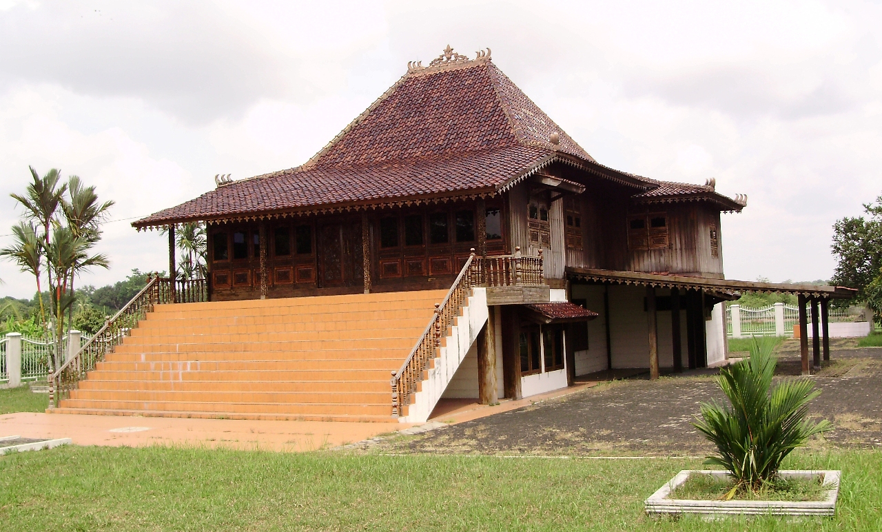 Rumah Adat Indonesia: Rumah Limas - Sumatera