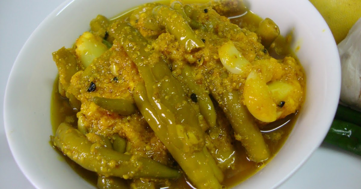 Cooking Delights: Green Chilli Garlic Pickle