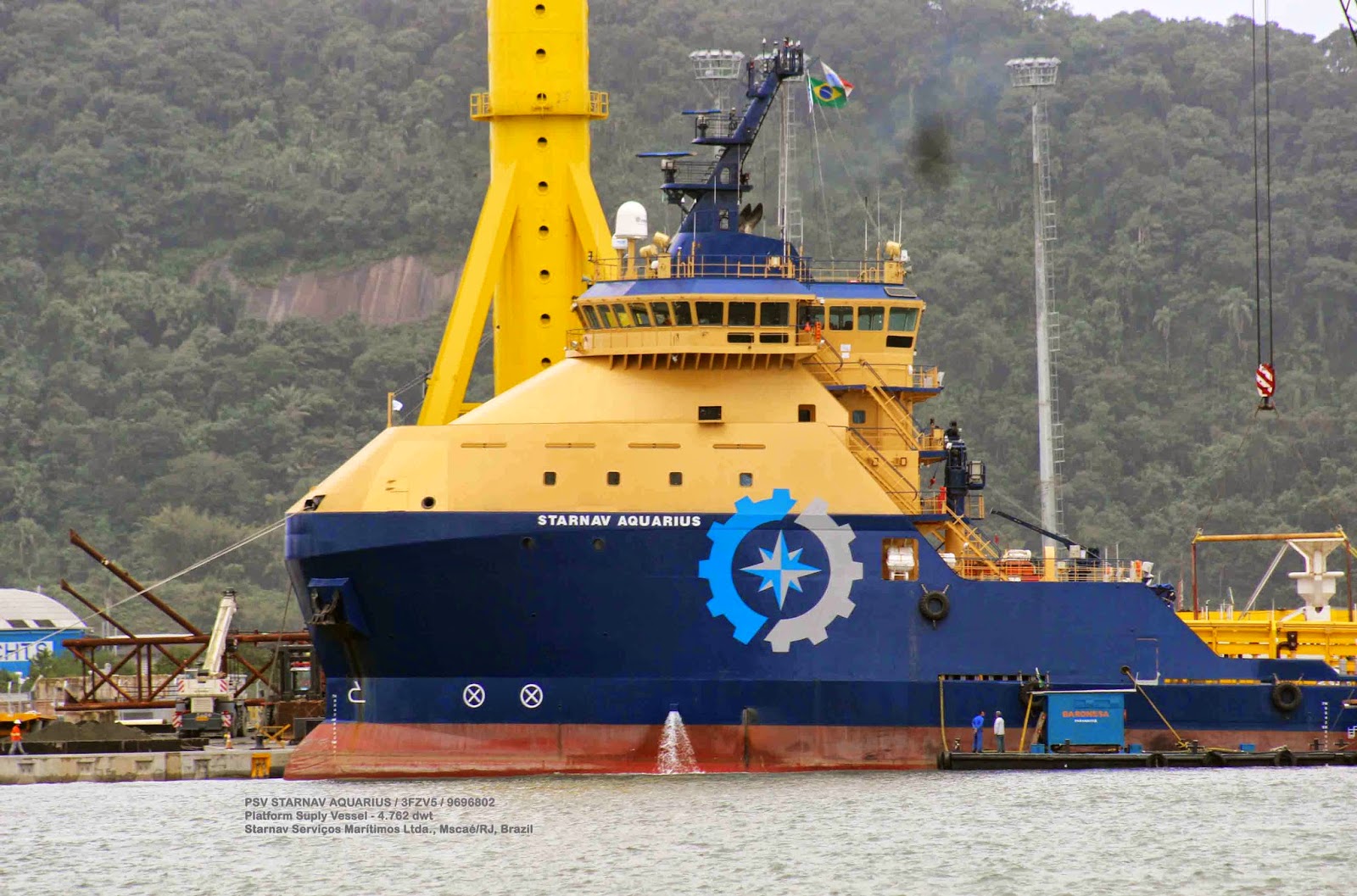 Santos Shiplovers: PSV Starnav Aquarius / 3FZV5 - Atracado no Saipem ...