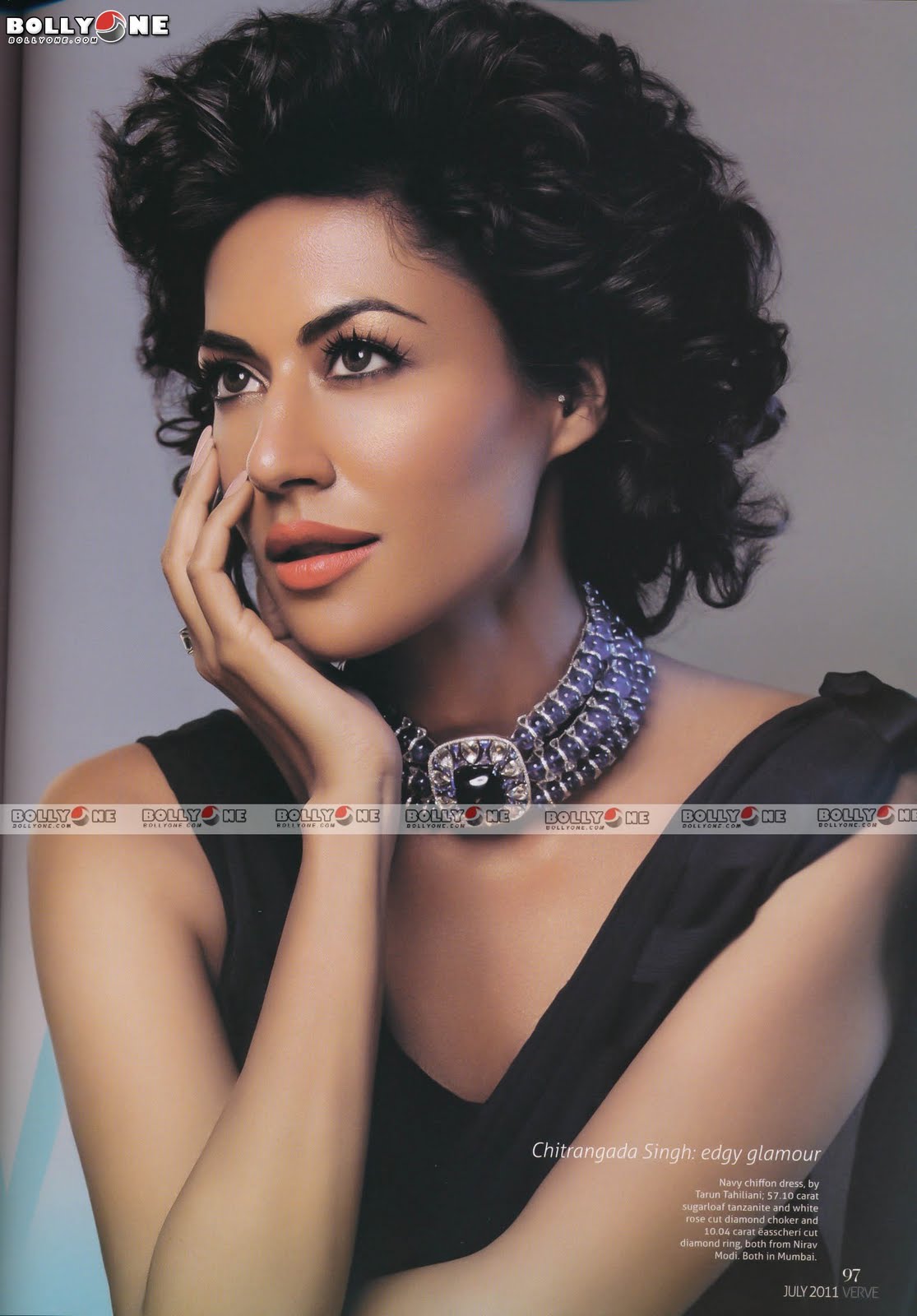 Fashionably Random: Chitrangada's lips?