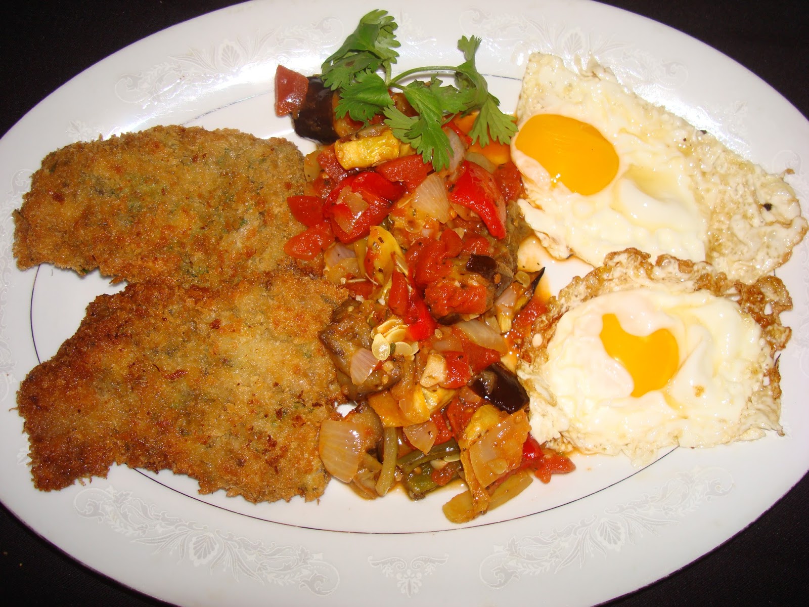 LA COCINA DEL POLLO: ESCALOPAS DE CERDO APANADAS CON SALSA DE VEGETALES ...