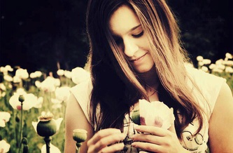 The Facebook Freak : 38 best facebook DPs for Girls (Display Pictures)