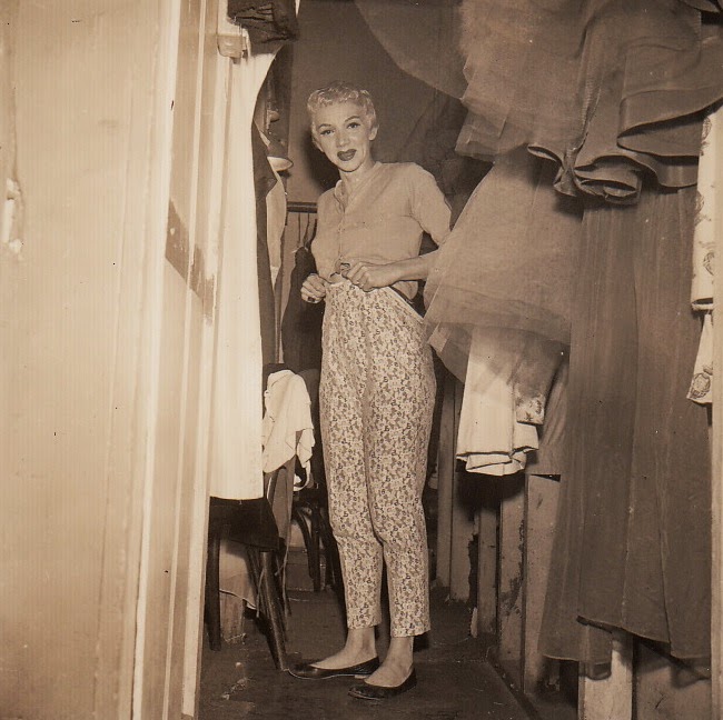 TRUE BURLESQUE: Burlesque Backstage True Burlesque Photographs ...