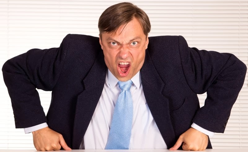 LOS 5 SÍNTOMAS QUE PUEDEN CONVERTIRTE EN UN "MAL JEFE" - ARTÍCULOS