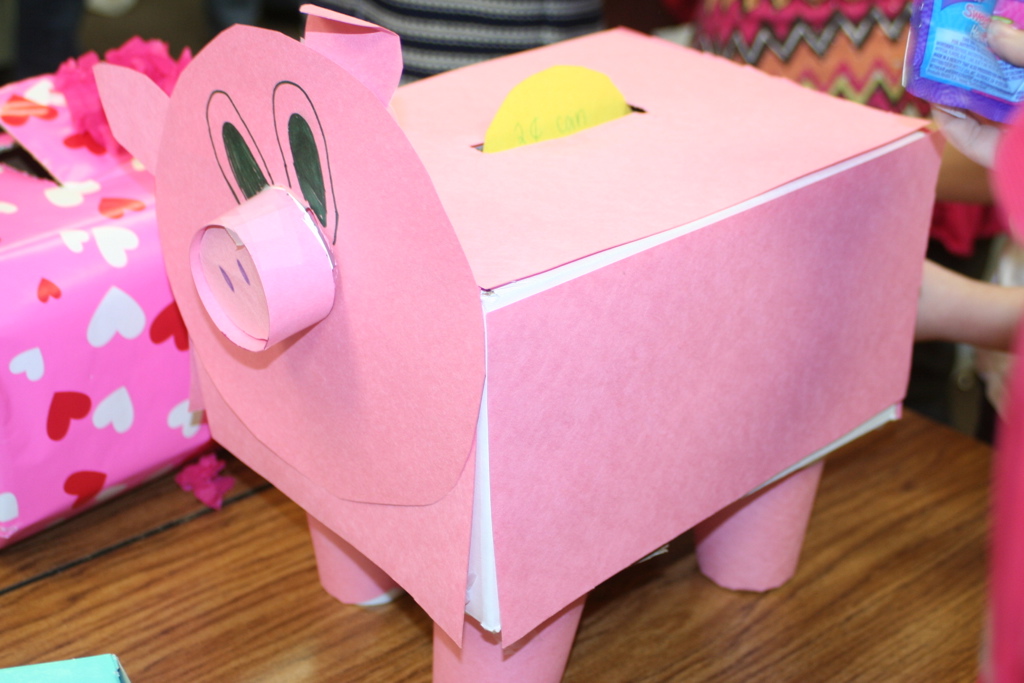 Mommy Lessons 101: Creative Valentine Boxes I've Seen...