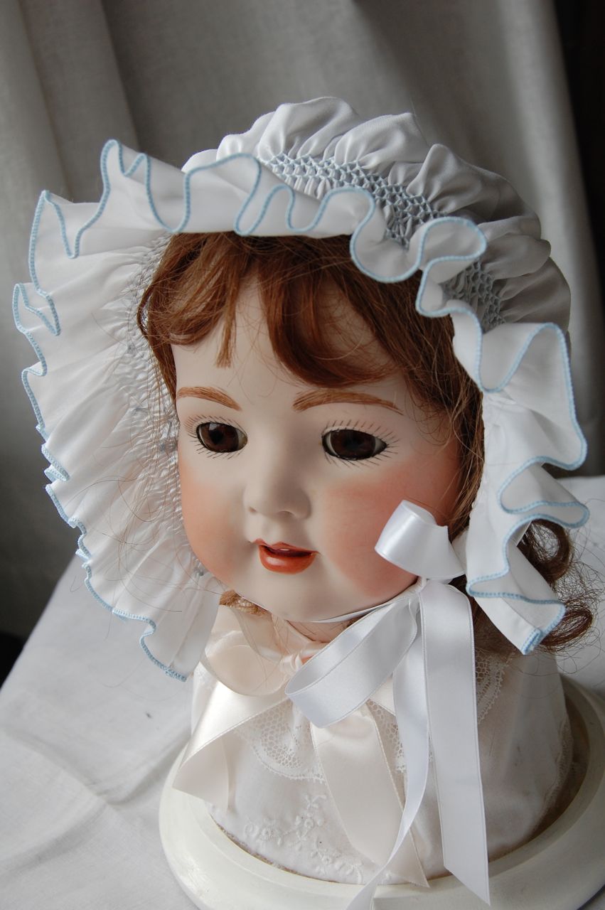 The Old Fashioned Baby Sewing Room: Smocked Bonnet.