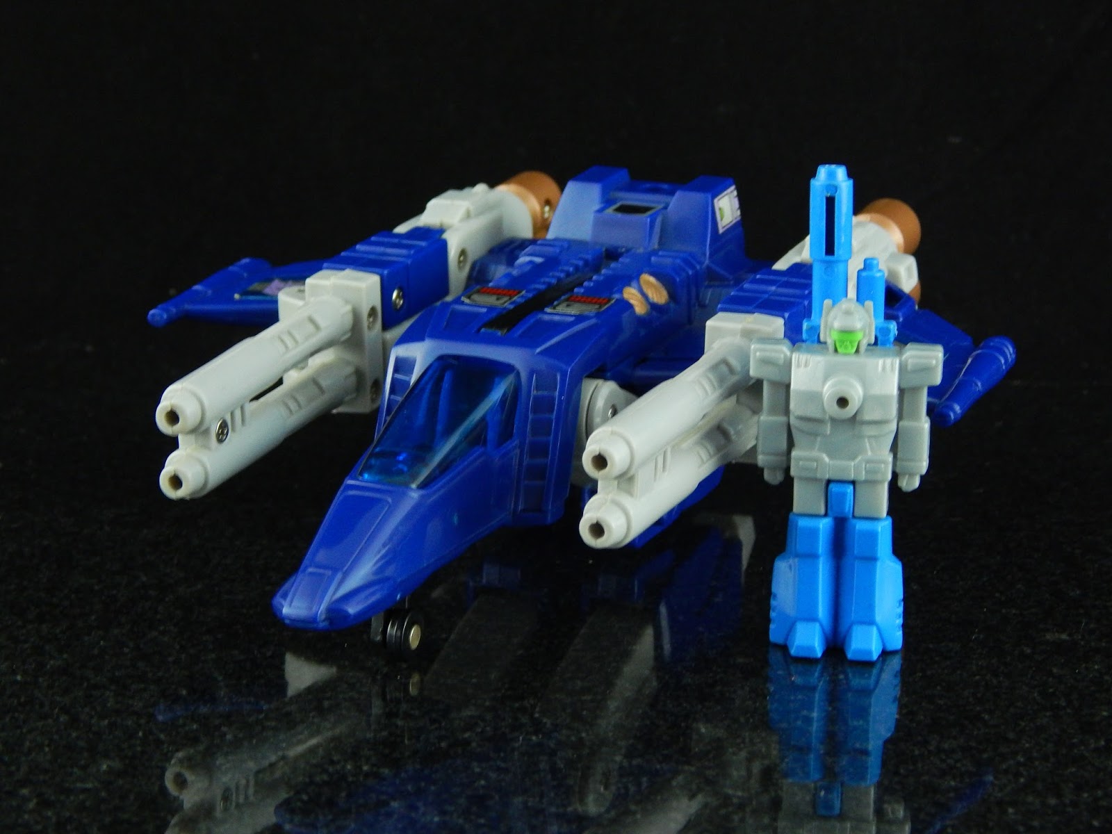 Optimal Omega's Transformers: Triggerhappy