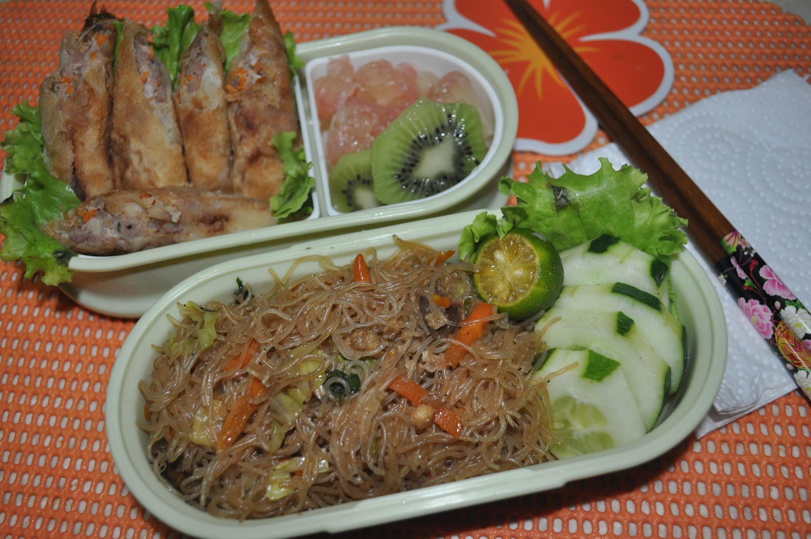 A Boxed Meal: #33 - Pancit and Lumpia for Lunch