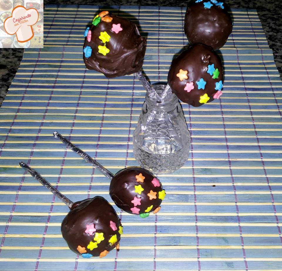 Cozinhando sem Glúten: Bolo Pops / Cake Pops - Bolo no palito