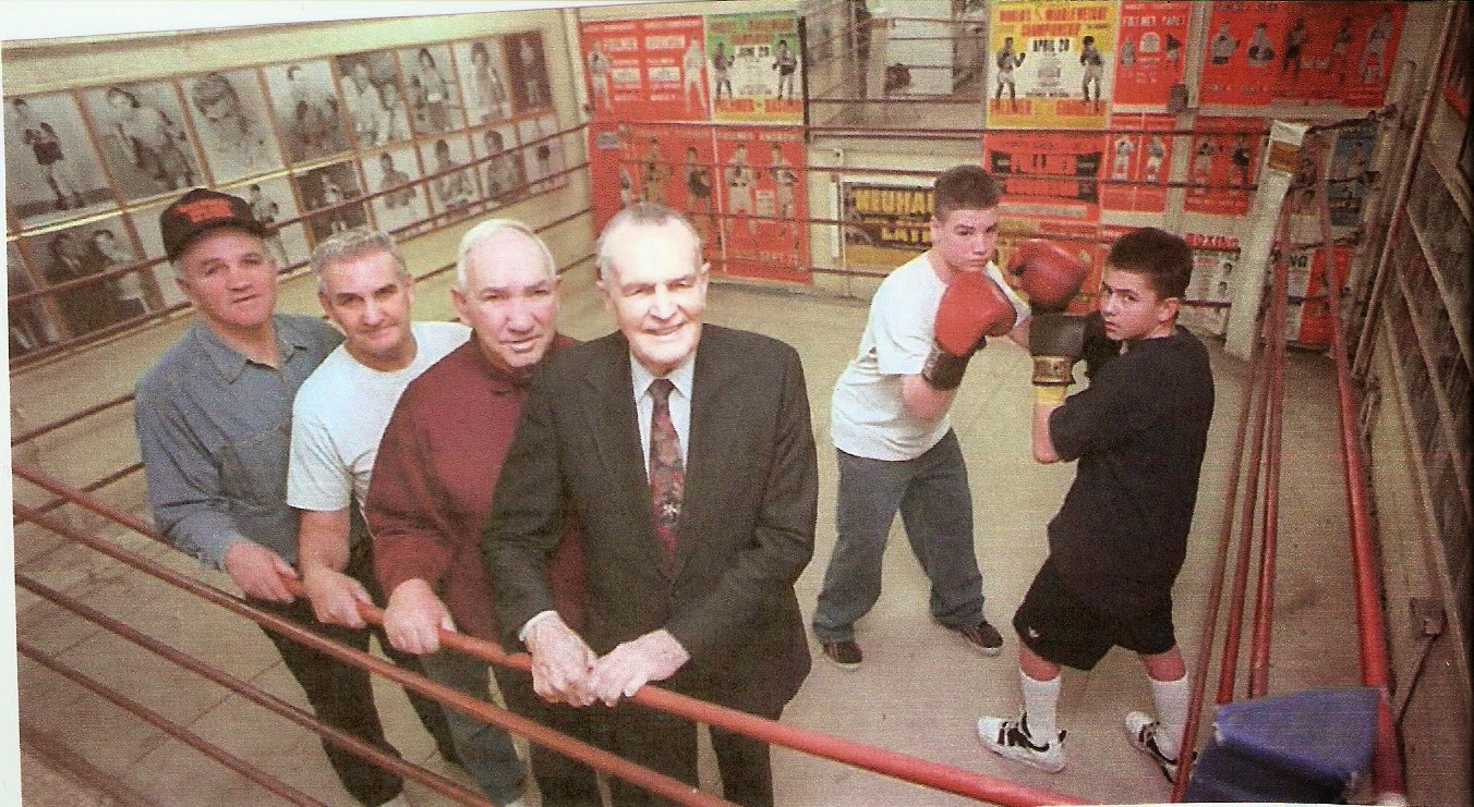 Kent Wm Jones : April 2015