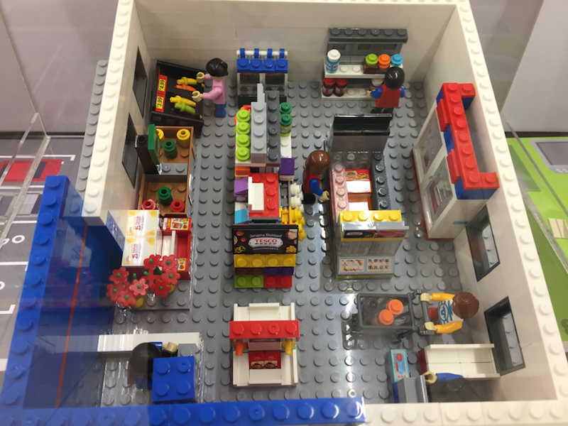 “Jom Main Treasure Hunt Dalam Tesco Dan Collect Brick-Brick Comel Ini ...