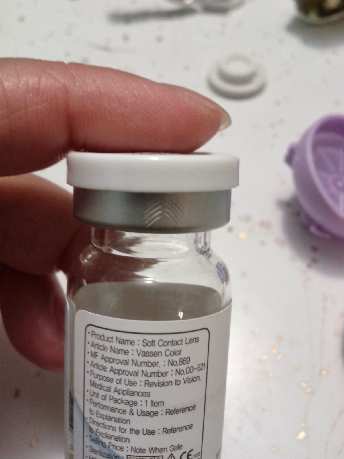 Little Raindrop: How to Open Circle Lens Vials- Step by Step Pictures