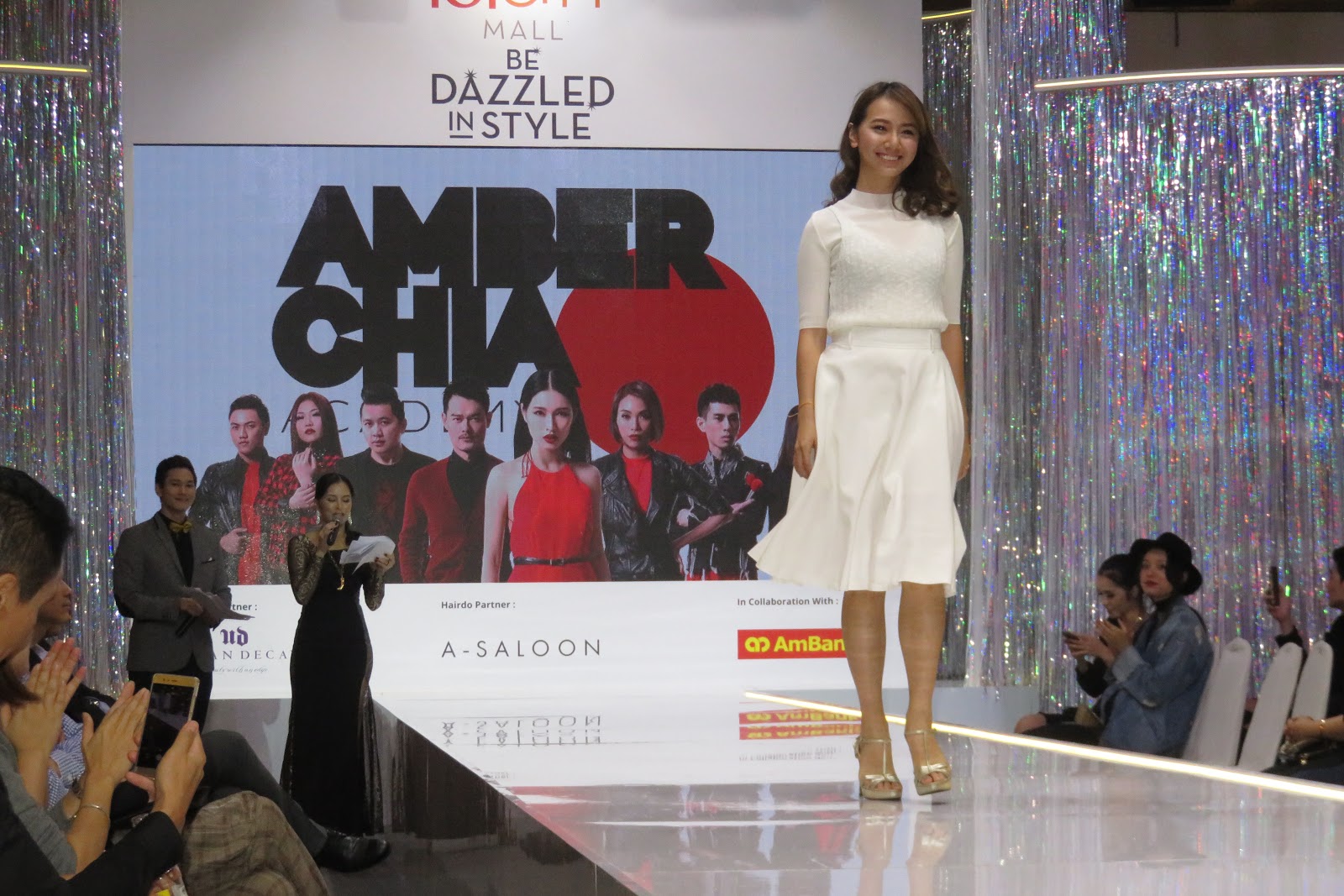 Kee Hua Chee Live!: PART 1---AMBER CHIA ACADEMY GRADUATION 2017 AT IOI ...