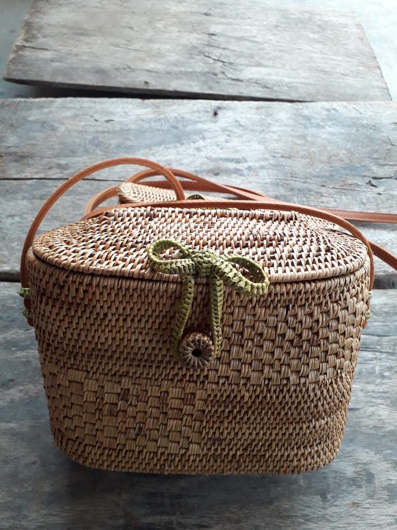 Tas Rotan Simon