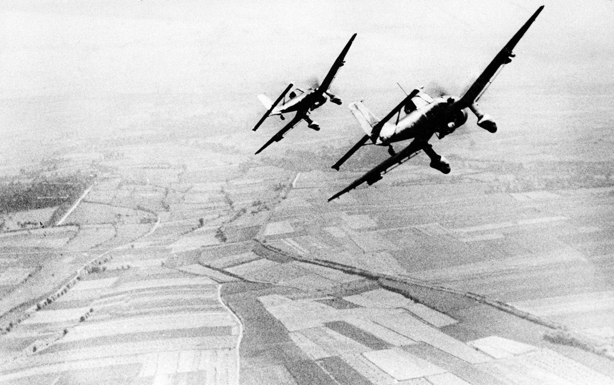 Military History Of the 20th Century: Ju -87 Stuka dive bombers over ...