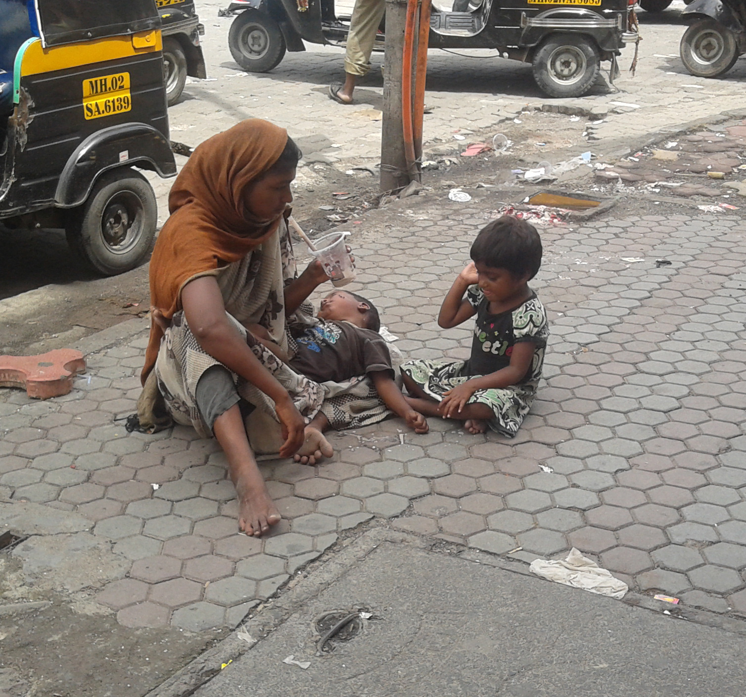 Memo-Random: Now, even beggars eat KFC
