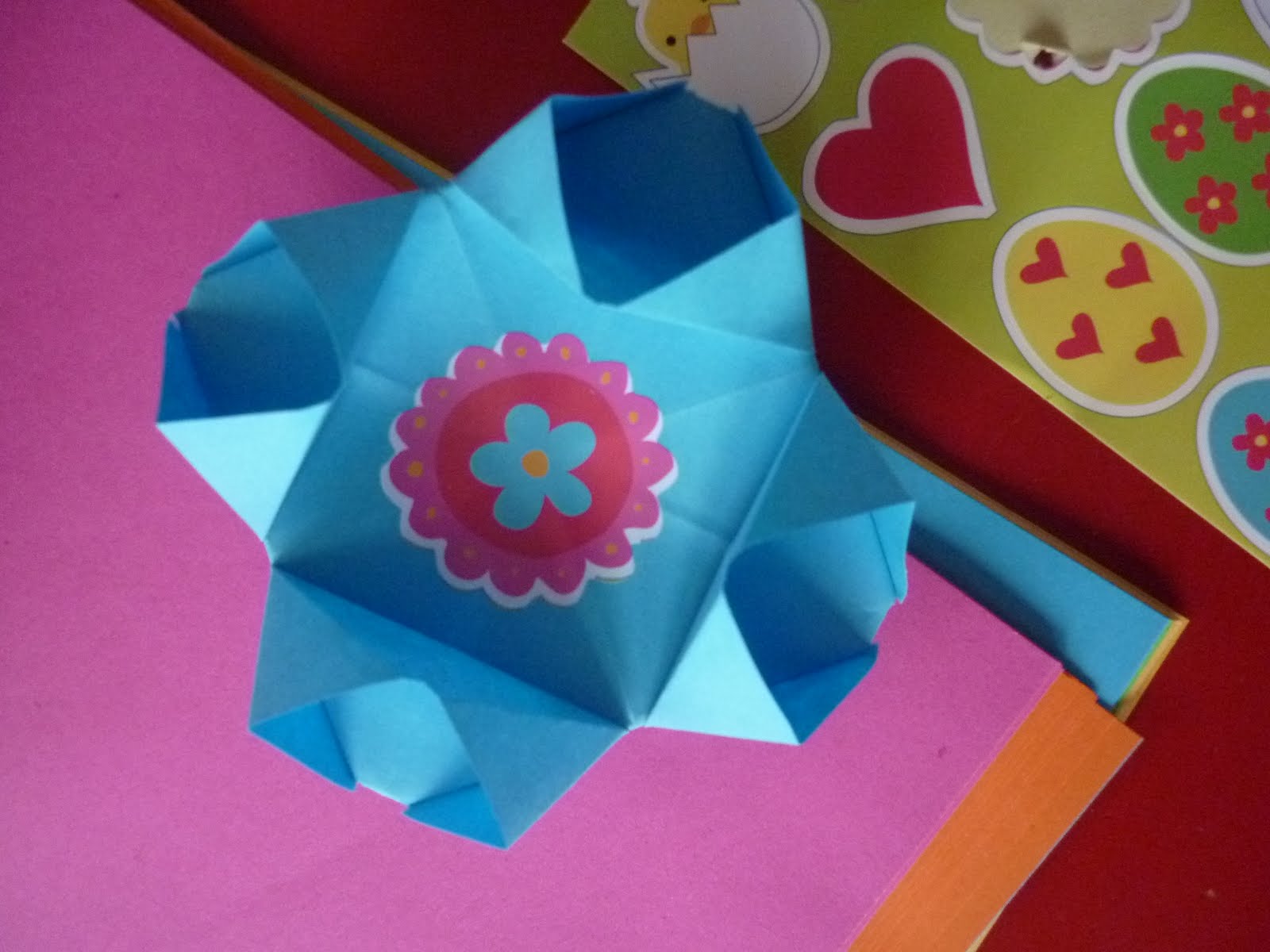 Les aventures de Cacahuète...: origami de Pâques ...
