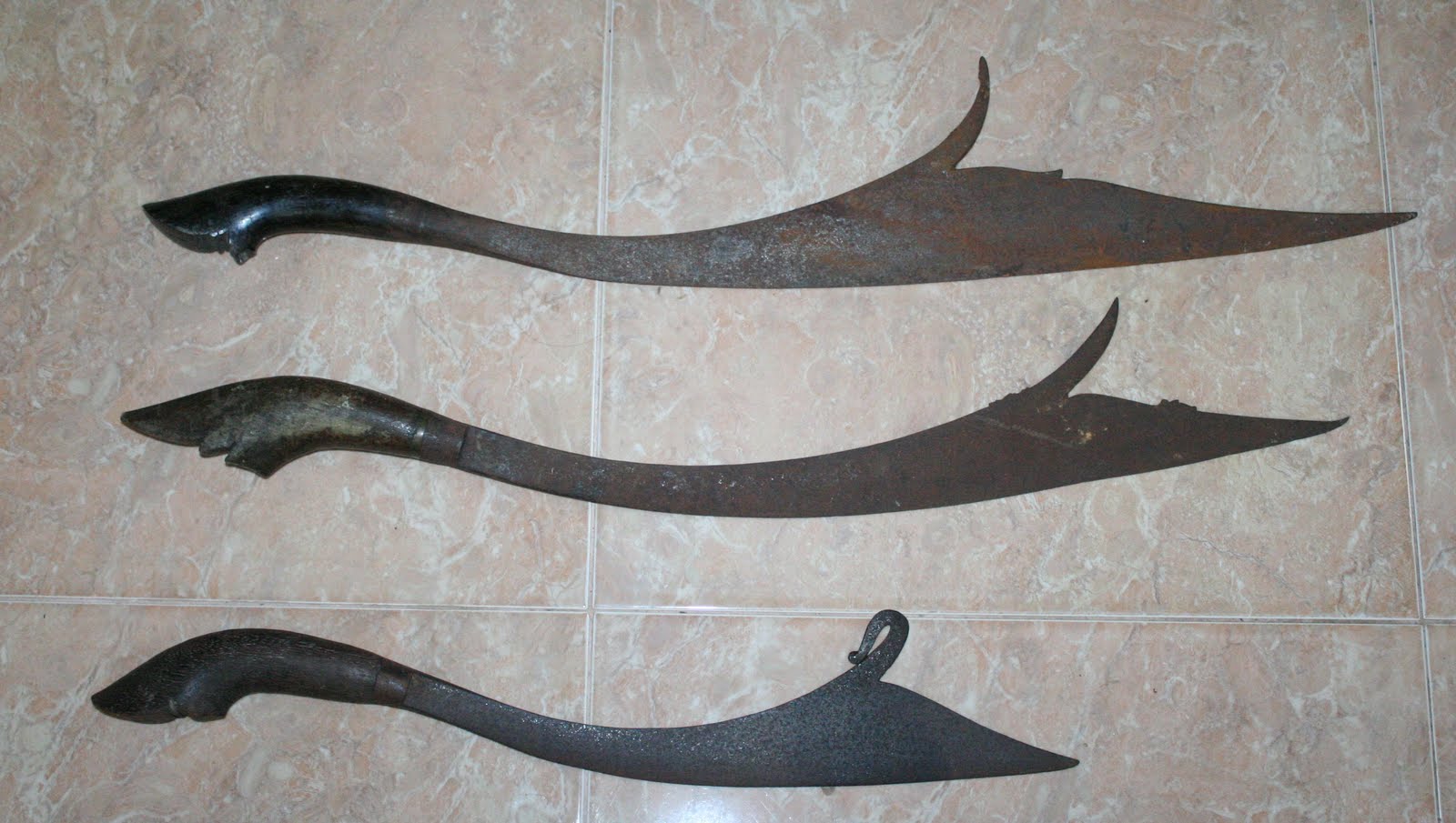 4 Senjata Tradisional Provinsi Riau - Nayna Syera