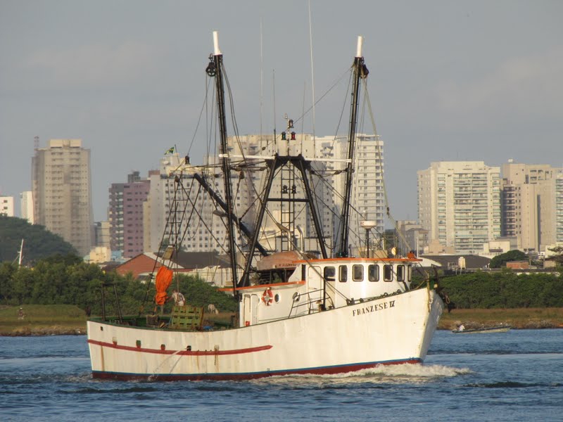 Navios em Santos: Pesqueiros em Santos