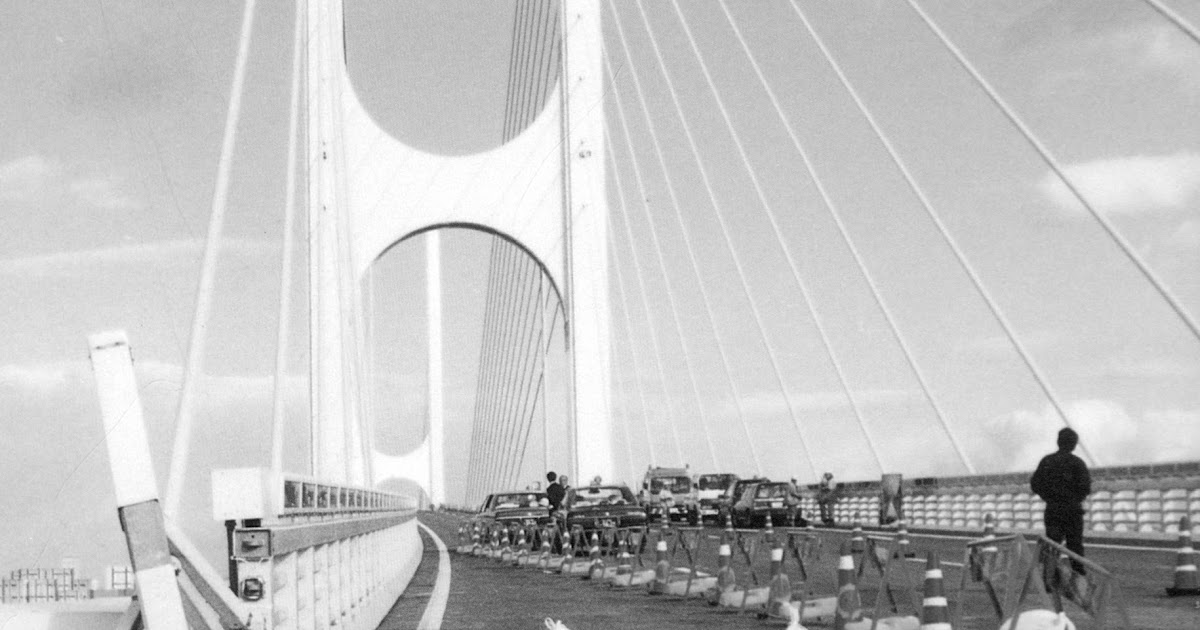 Bridge of the Week: Cable-Stayed Bridges - Higashi Kobe Bridge (3)