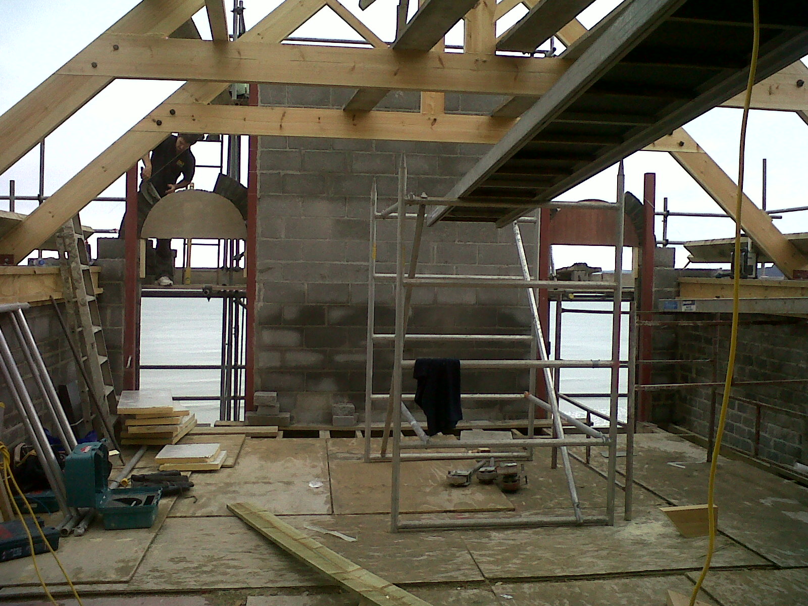 Amroth Project: FIRST FLOOR CONSTRUCTION - STEEL BEAMS/TIMBER FLOOR JOISTS.