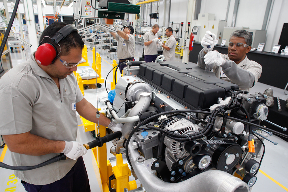 COISAS DE AGORA: CAMINHÕES E ÔNIBUS VOLKSWAGEN COM MOTOR MAN D08 ...