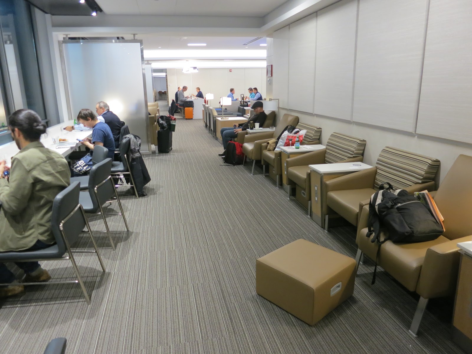 Welcome to Luxury Travel Docs!: American Airlines Flagship Lounge ORD ...