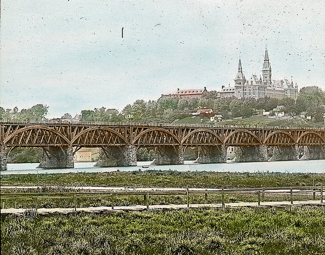 The Aqueduct Bridge, Gateway to Georgetown