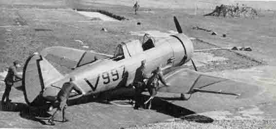 Airplanes in the skies + FAF history: North American A-27 / T-6 Texan