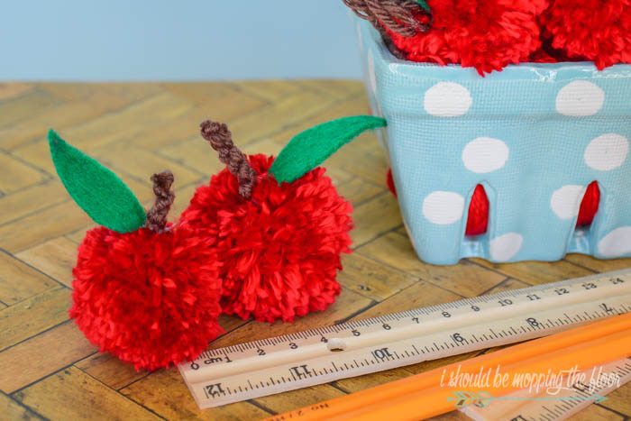 How To Make A Pom Pom Apple | i should be mopping the floor