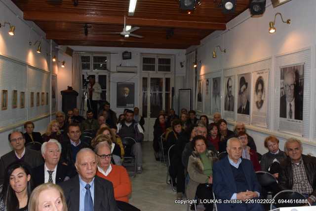 photo studio HELEN: ΜΟΡΦΟΤΙΚΟΣ -ΠΟΛΙΤΙΣΤΙΚΟΣ ΛΑΟΓΡΑΦΙΚΟΣ ΤΟ ΓΑΙΤΑΝΑΚΙ