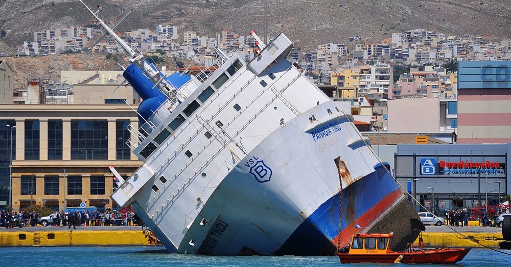 New Port Karlovassi: Σημερα ηταν το Παναγια Τηνου.... Αυριο ...