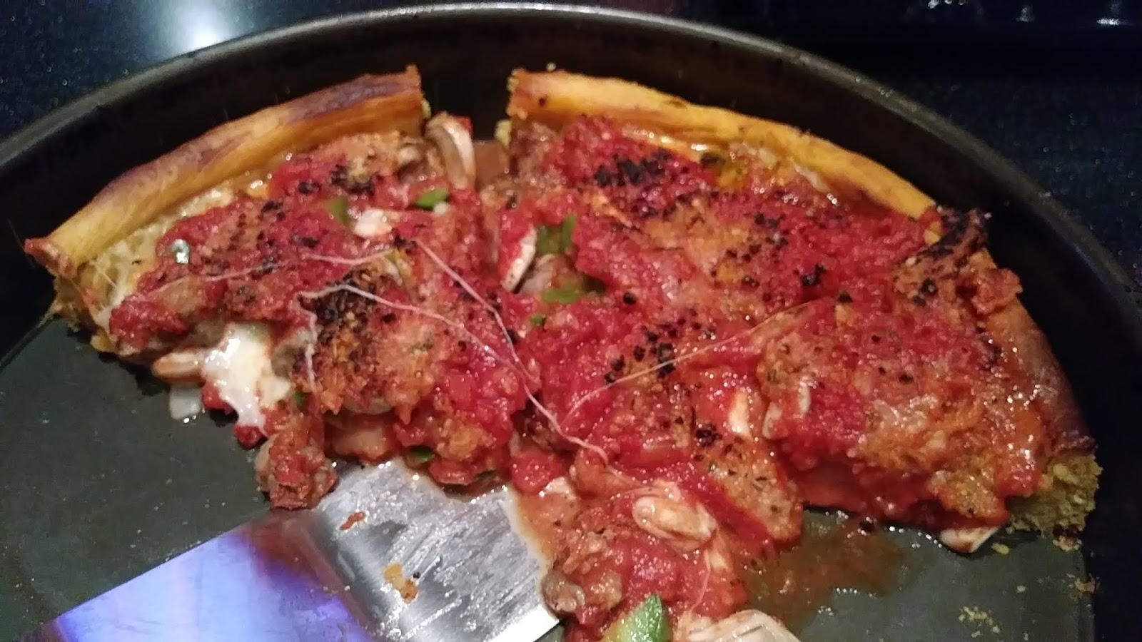 FRIED CHICKEN LIPS: Gino's East of Chicago