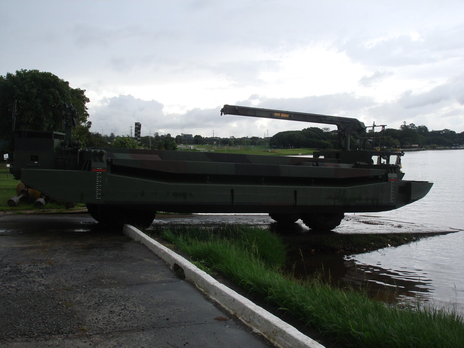 MILITARY BRIDGE OPERATIONS: General Dynamics M3 Amphibious Bridging and ...