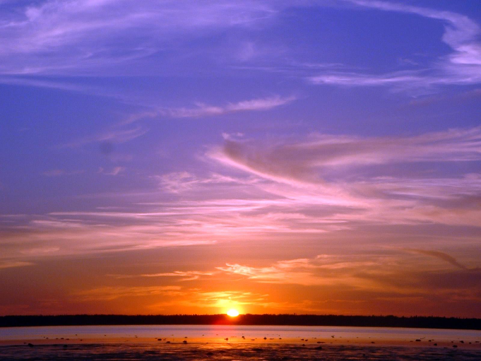 Bắc Kạn: Hoàng hôn trên biển