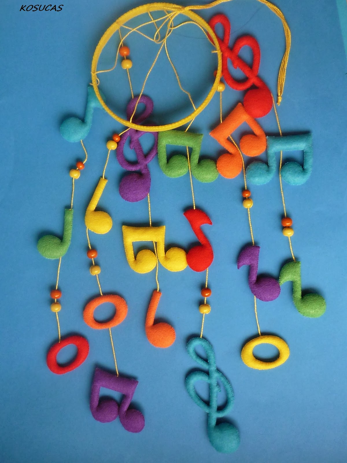 Pin de Mónica Heredia en Vilt | Manualidades musicales, Manualidades ...