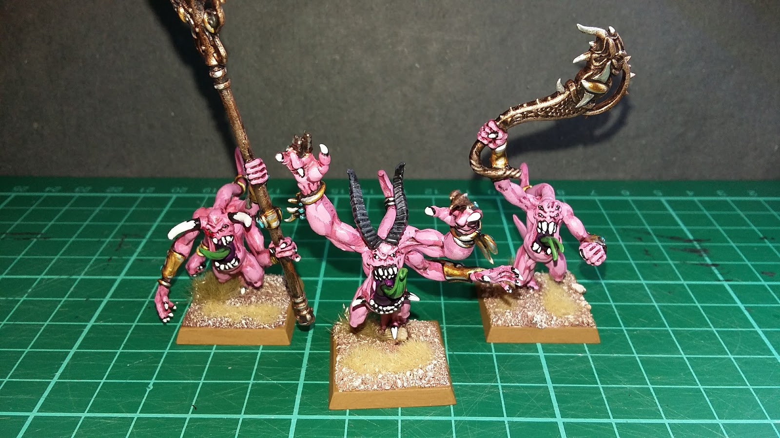 ACCIDENTAL PAINTER: Games Workshop Pink Horrors