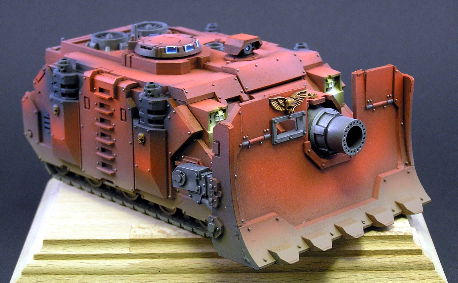 MiniWarBlog: Warhammer Wednesday: Blood Angel Vindicator