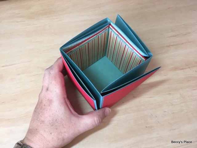 Beccy's Place: Tutorial: Exploding Box Card