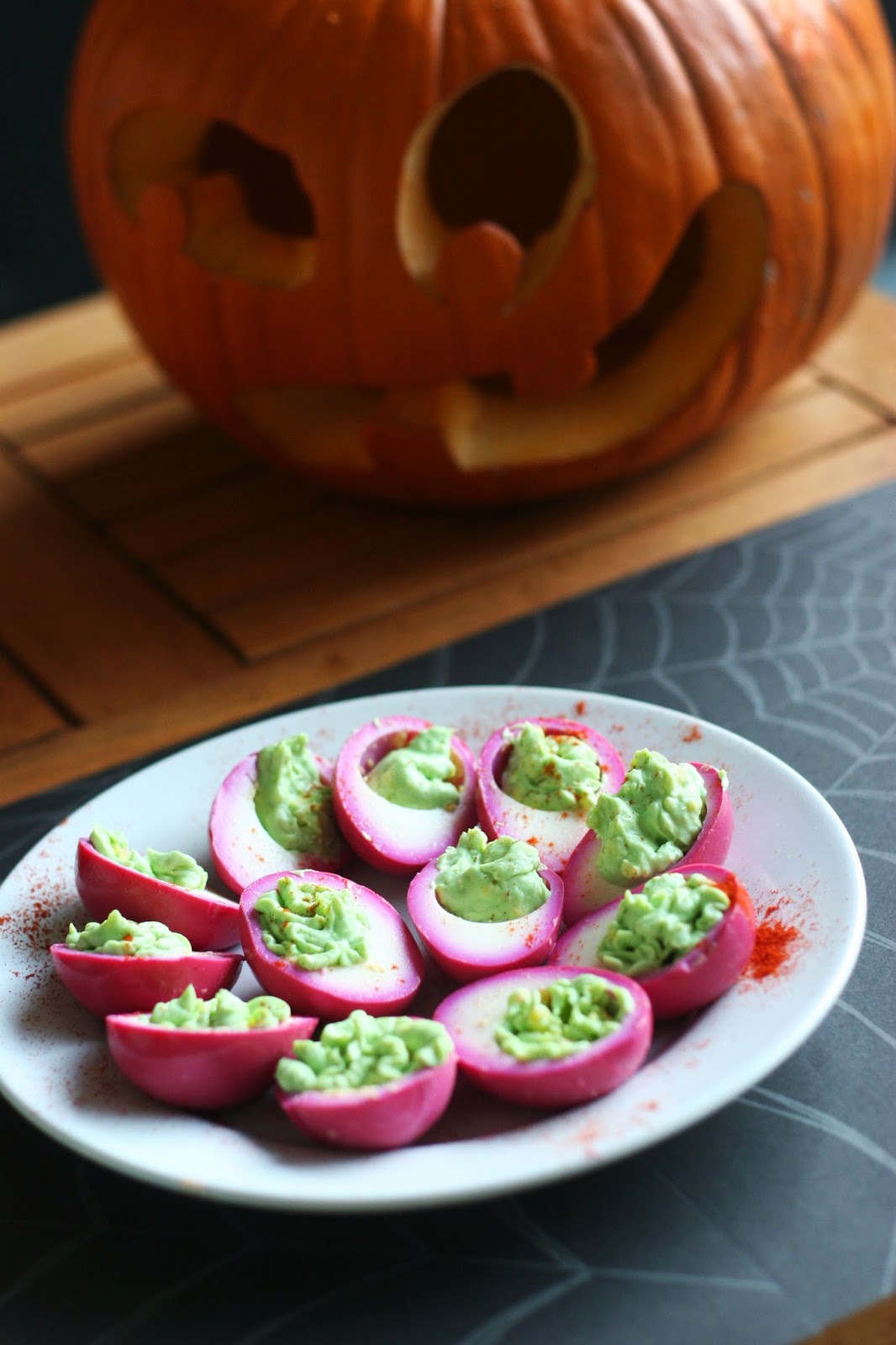 MONSTER MASH MONDAY - Eerie Alien Eggs Halloween Recipe