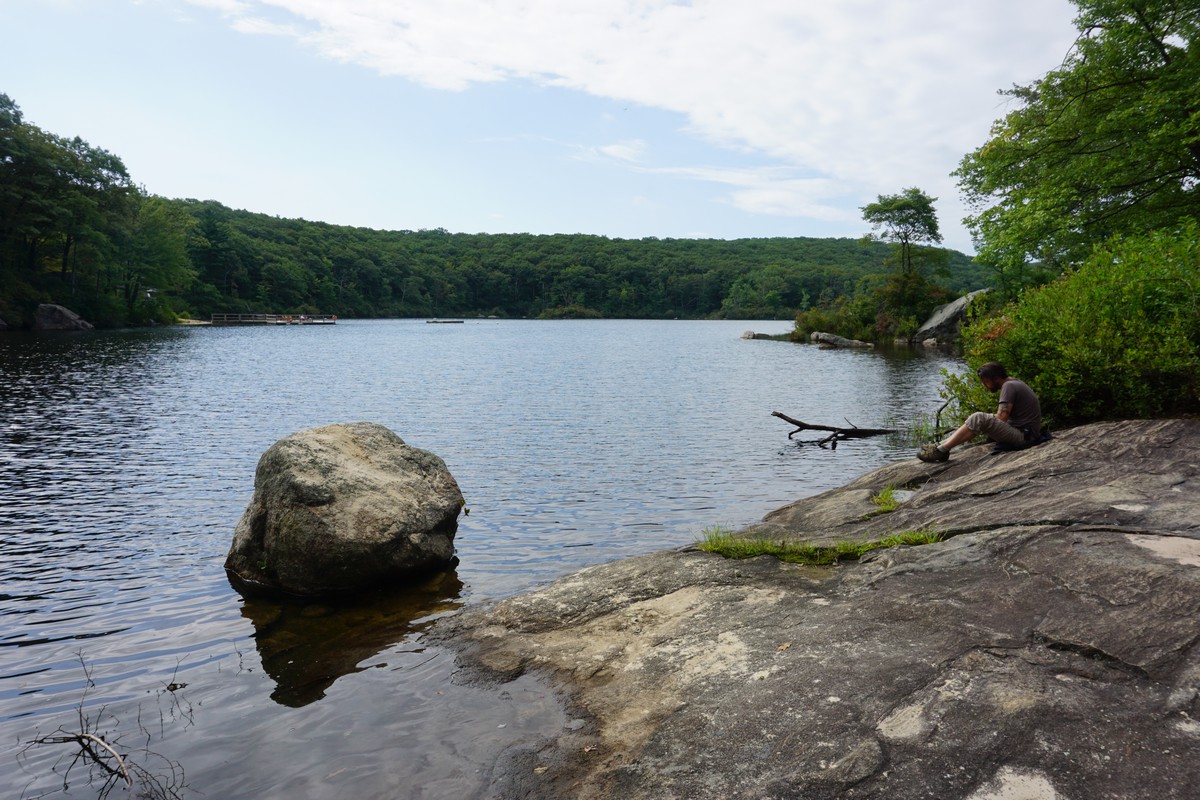 Harriman Hiker: Harriman State Park and Beyond: Breakneck Pond AMC Loop